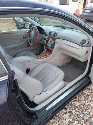 Zils Mercedes-Benz CLK 320 2004 Kauņa, ar dzinēja tilpumu 3.20 L un nobraukumu 296 tūkst. km par 5500 €, foto 6 vietnē AUTOMOTO.COM.LV
