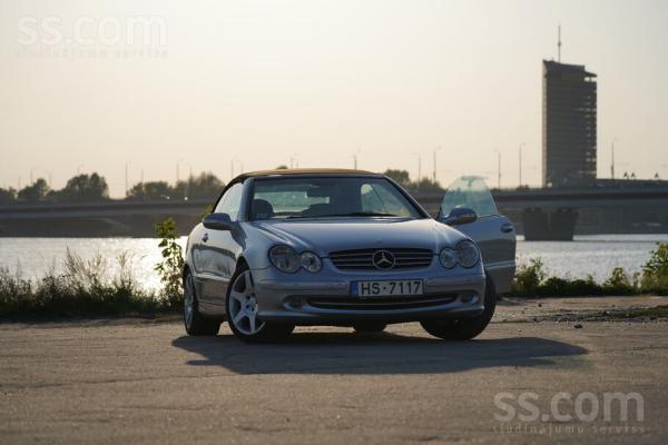 Mercedes-Benz CLK 320 2003 in Riga, with an engine capacity of 3.20 L and mileage of 164 thousand km for 8500 €, photo 2 on AUTOMOTO.COM.LV
