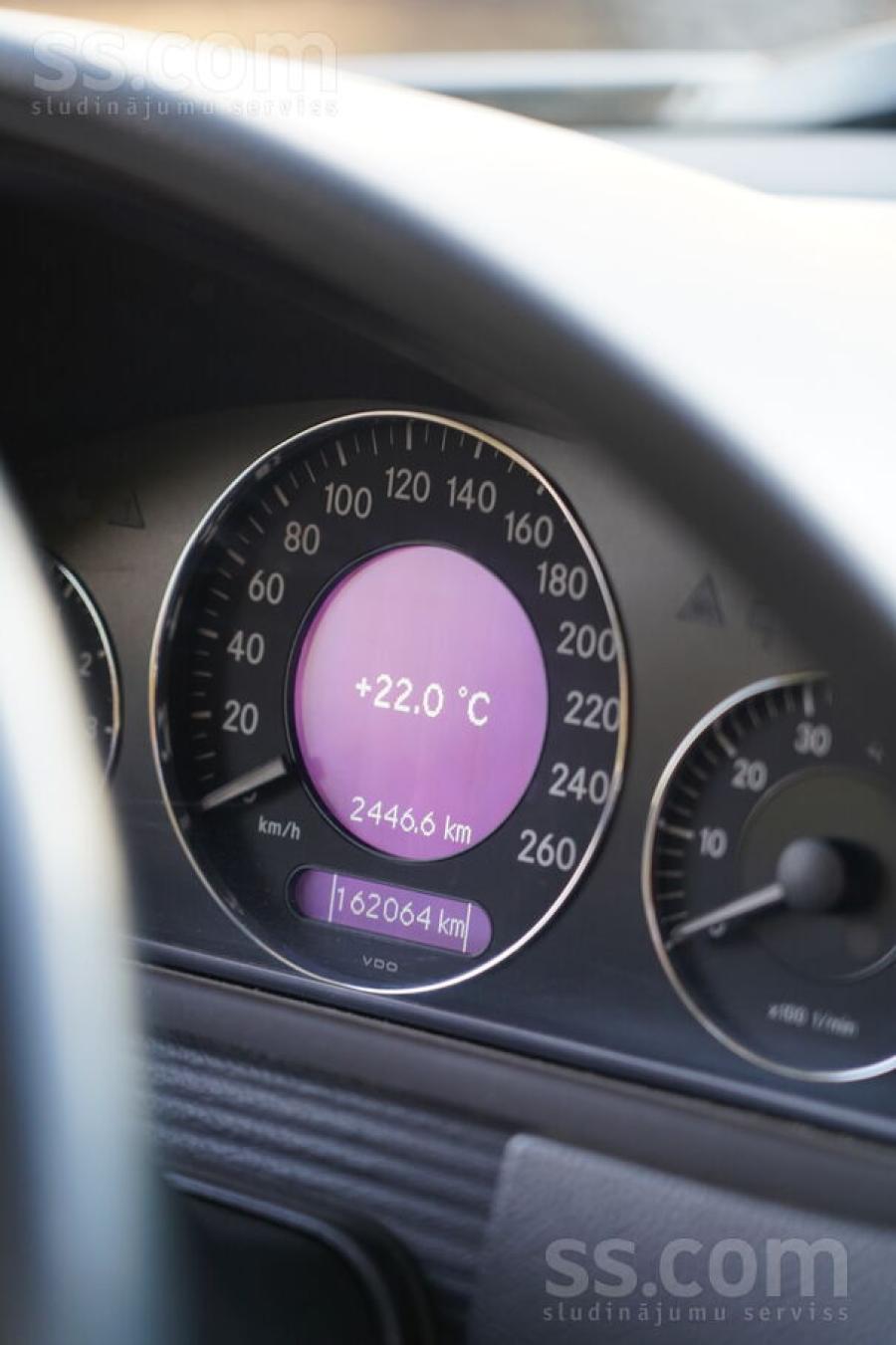 Мерседес ЦЛК 320 2003 в Рига, объемом двигателя 3.20 л и пробегом 164 тыс. км за 8500 €, фото 11 на AUTOMOTO.COM.LV