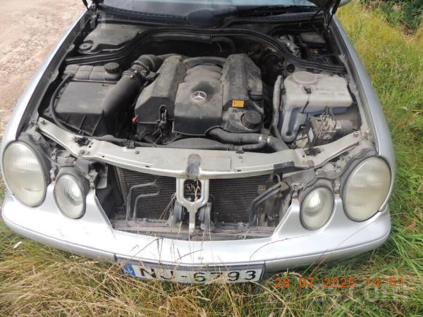 Mercedes-Benz CLK 320 1999 Rīga, ar dzinēja tilpumu 3.20 L un nobraukumu 212 tūkst. km par 1990 €, foto 5 vietnē AUTOMOTO.COM.LV