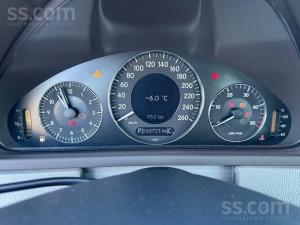 Mercedes-Benz CLK 320 2006 Rīga, ar dzinēja tilpumu 3.00 L un nobraukumu 261 tūkst. km par 4500 €, foto 7 vietnē AUTOMOTO.COM.LV