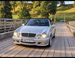 Grey Mercedes-Benz CLK 320 2001 in Vilnius, with an engine capacity of 3.20 L and mileage of 230 thousand km for 4450 €, photo 3 on AUTOMOTO.COM.LV