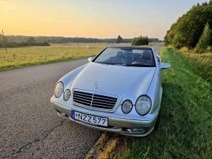 Grey Mercedes-Benz CLK 320 2001 in Vilnius, with an engine capacity of 3.20 L and mileage of 230 thousand km for 4450 €, photo 6 on AUTOMOTO.COM.LV
