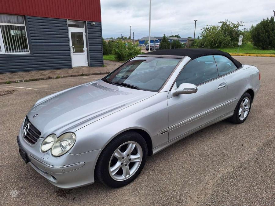 Pelēks Mercedes-Benz CLK 320 2003 Telšiai, ar dzinēja tilpumu 3.20 L un nobraukumu 245 tūkst. km par 5600 €, foto 15 vietnē AUTOMOTO.COM.LV