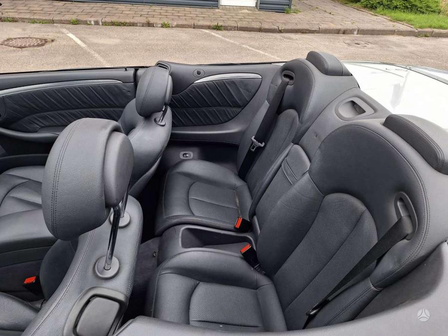 Pelēks Mercedes-Benz CLK 320 2003 Telšiai, ar dzinēja tilpumu 3.20 L un nobraukumu 245 tūkst. km par 5600 €, foto 18 vietnē AUTOMOTO.COM.LV