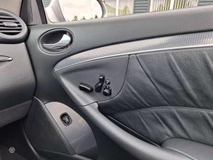 Pelēks Mercedes-Benz CLK 320 2003 Telšiai, ar dzinēja tilpumu 3.20 L un nobraukumu 245 tūkst. km par 5600 €, foto 23 vietnē AUTOMOTO.COM.LV