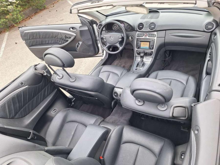 Pelēks Mercedes-Benz CLK 320 2003 Telšiai, ar dzinēja tilpumu 3.20 L un nobraukumu 245 tūkst. km par 5600 €, foto 26 vietnē AUTOMOTO.COM.LV