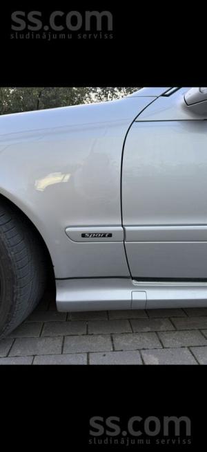 Pelēks Mercedes-Benz CLK 320 1999 Balvi, ar dzinēja tilpumu 3.20 L un nobraukumu 230 tūkst. km par 3500 €, foto 5 vietnē AUTOMOTO.COM.LV
