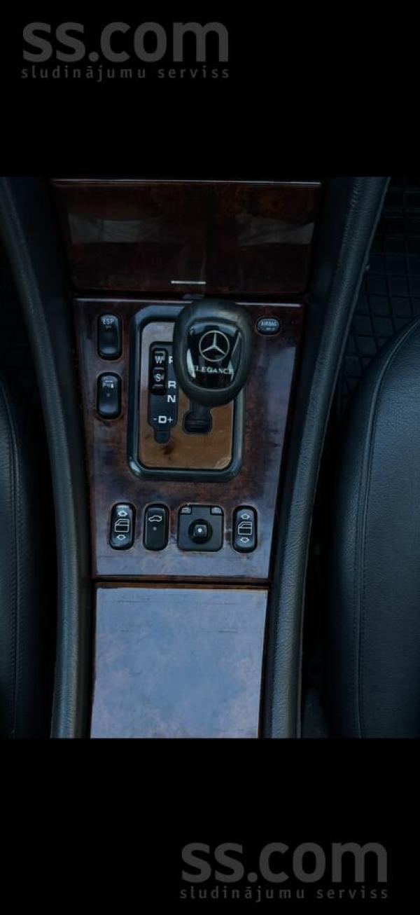 Grey Mercedes-Benz CLK 320 1999 in Balvi, with an engine capacity of 3.20 L and mileage of 230 thousand km for 3500 €, photo 10 on AUTOMOTO.COM.LV
