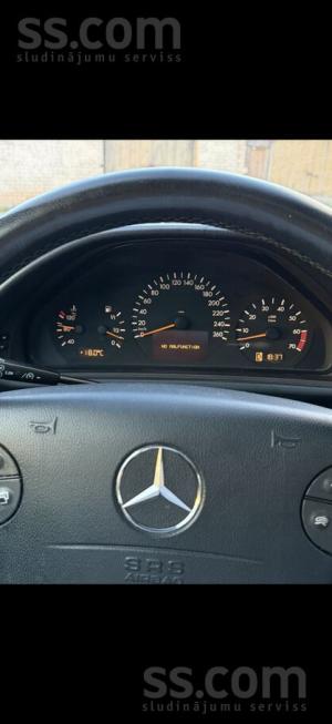Pelēks Mercedes-Benz CLK 320 1999 Balvi, ar dzinēja tilpumu 3.20 L un nobraukumu 230 tūkst. km par 3500 €, foto 11 vietnē AUTOMOTO.COM.LV