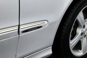 Pelēks Mercedes-Benz CLK 320 2002 Tallina, ar dzinēja tilpumu 3.20 L un nobraukumu 279 tūkst. km par 1999 €, foto 9 vietnē AUTOMOTO.COM.LV