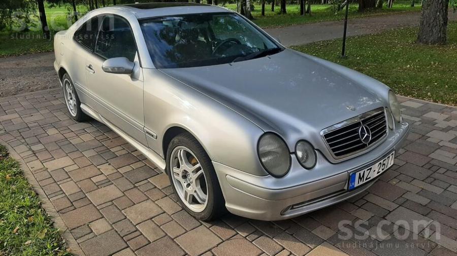 Серый Мерседес ЦЛК 320 2002 в Рига, объемом двигателя 3.20 л и пробегом 283 тыс. км за 3950 €, фото 1 на AUTOMOTO.COM.LV