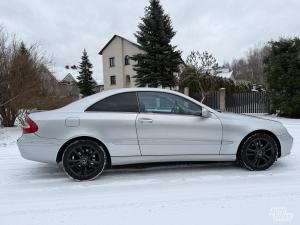 Pelēks Mercedes-Benz CLK 320 2004 Viļņa, ar dzinēja tilpumu 3.20 L un nobraukumu 290 tūkst. km par 2450 €, foto 5 vietnē AUTOMOTO.COM.LV