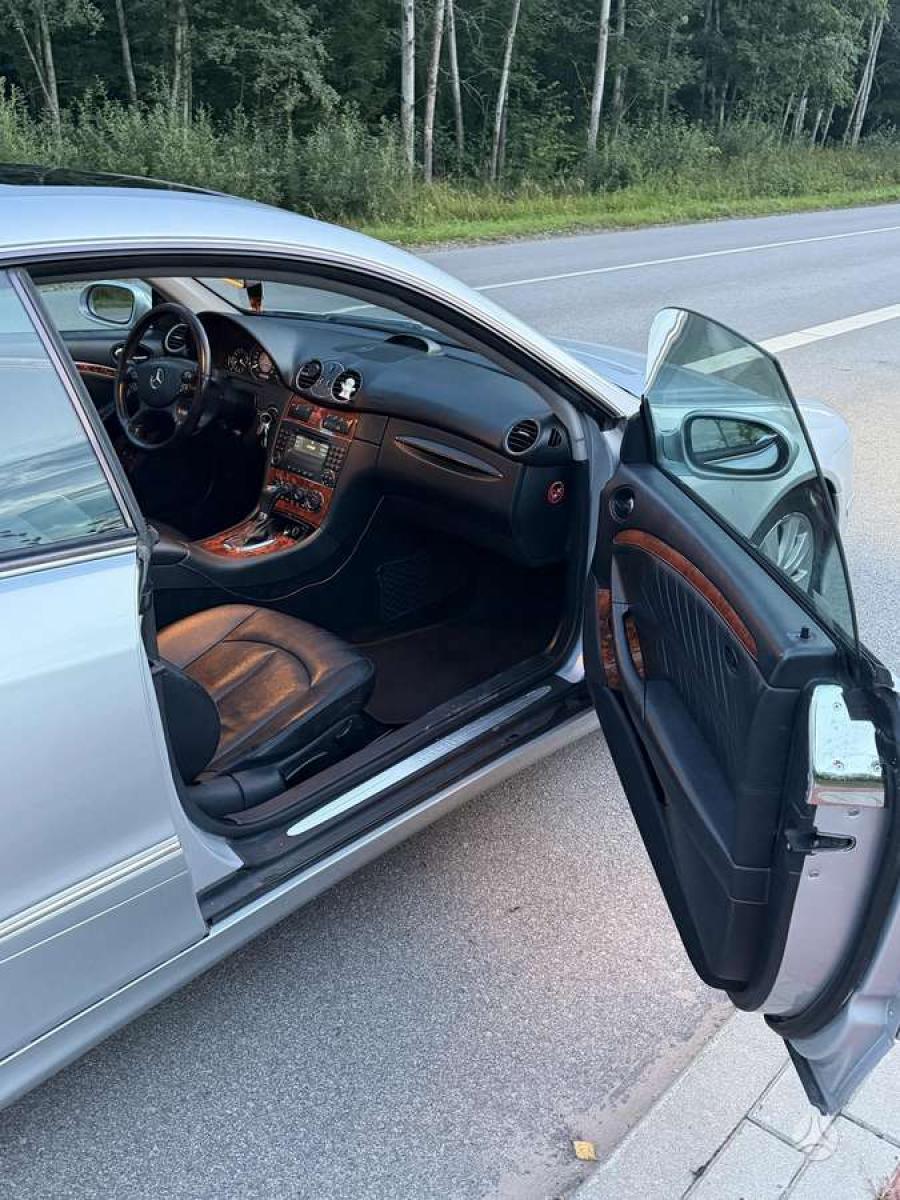 Pelēks Mercedes-Benz CLK 320 2006 Viļņa, ar dzinēja tilpumu 0.00 L un nobraukumu 305 tūkst. km par 2550 €, foto 8 vietnē AUTOMOTO.COM.LV