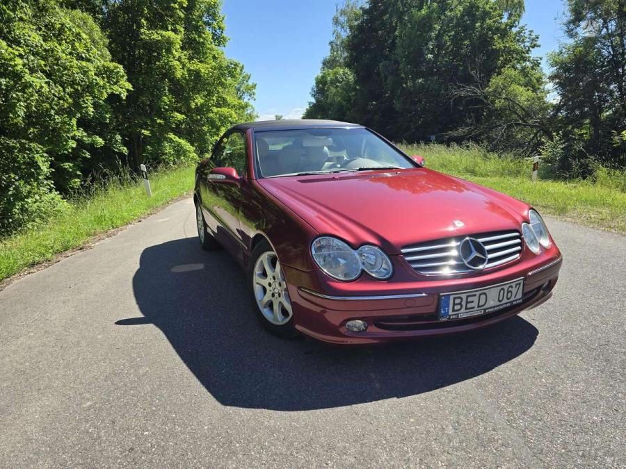 Red Mercedes-Benz CLK 320 2006 in Kaunas, with an engine capacity of 3.20 L and mileage of 170 thousand km for 7300 €, photo 5 on AUTOMOTO.COM.LV