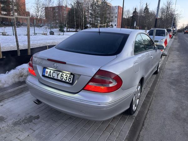 Mercedes-Benz CLK 320 2003 in Vilnius, with an engine capacity of 3.20 L and mileage of 248 thousand km for 3800 €, photo 1 on AUTOMOTO.COM.LV