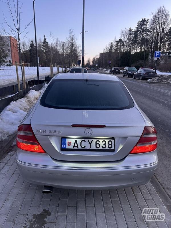 Mercedes-Benz CLK 320 2003 in Vilnius, with an engine capacity of 3.20 L and mileage of 248 thousand km for 3800 €, photo 5 on AUTOMOTO.COM.LV