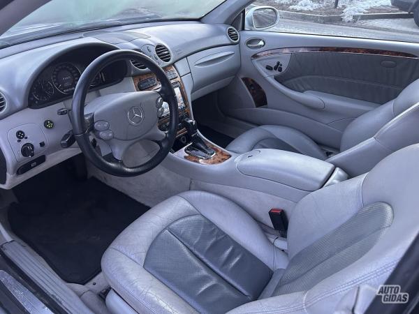 Mercedes-Benz CLK 320 2003 in Vilnius, with an engine capacity of 3.20 L and mileage of 248 thousand km for 3800 €, photo 6 on AUTOMOTO.COM.LV