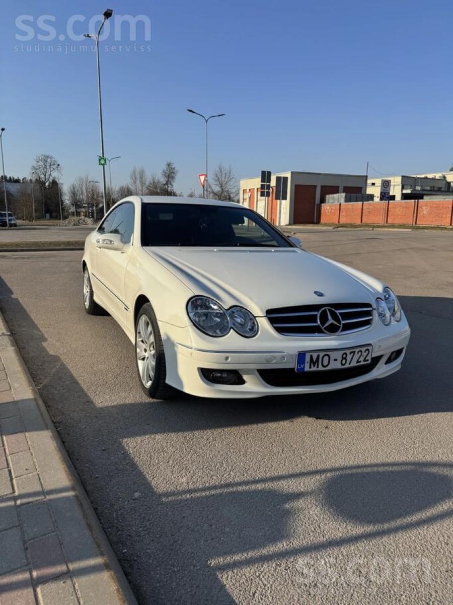 Белый Мерседес ЦЛК 320 2008 в Рига, объемом двигателя 3.00 л и пробегом 271 тыс. км за 4000 €, фото 4 на AUTOMOTO.COM.LV