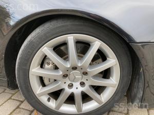 Black Mercedes-Benz clk-350 2006 in Riga, with an engine capacity of 3.50 L and mileage of 192 thousand km for 7888 €, photo 5 on AUTOMOTO.COM.LV