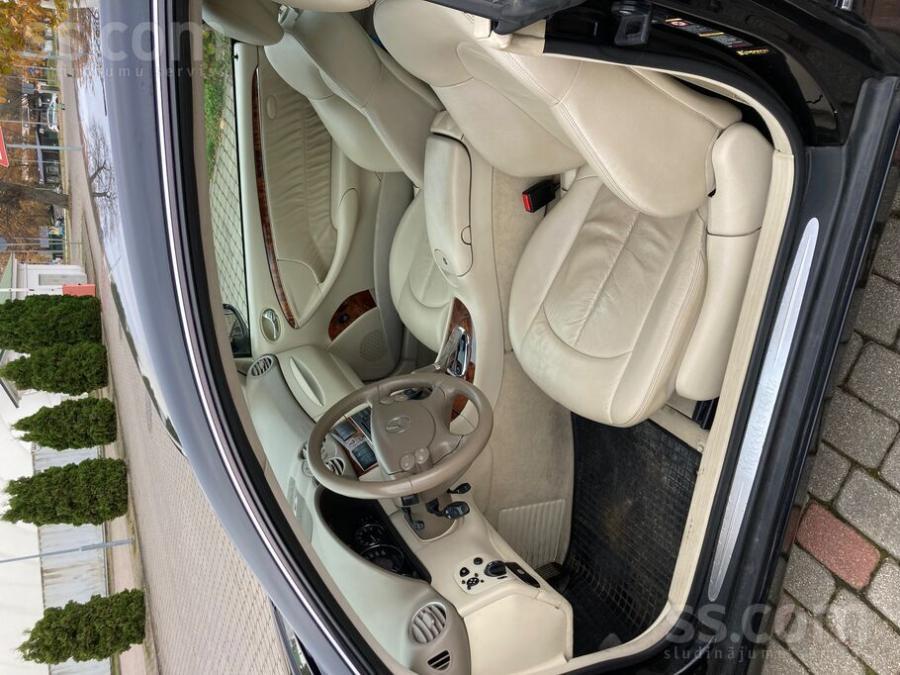 Black Mercedes-Benz clk-350 2006 in Riga, with an engine capacity of 3.50 L and mileage of 192 thousand km for 7888 €, photo 15 on AUTOMOTO.COM.LV