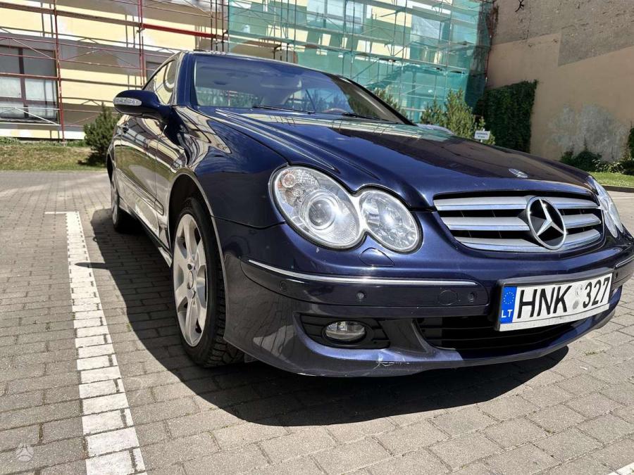 Blue Mercedes-Benz clk-350 2006 in Vilnius, with an engine capacity of 0.00 L and mileage of 295 thousand km for 3800 €, photo 5 on AUTOMOTO.COM.LV
