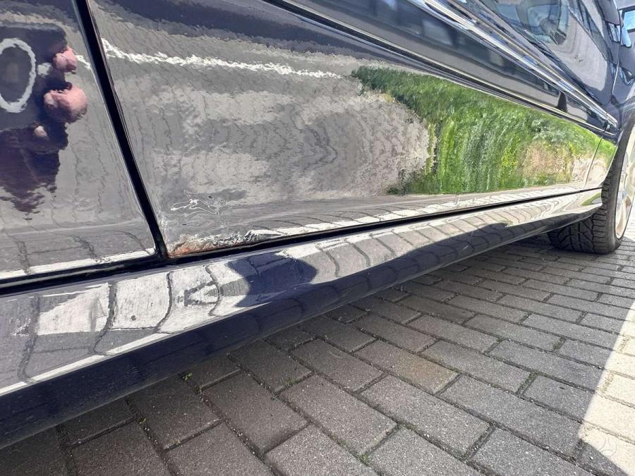 Blue Mercedes-Benz clk-350 2006 in Vilnius, with an engine capacity of 0.00 L and mileage of 295 thousand km for 3800 €, photo 13 on AUTOMOTO.COM.LV