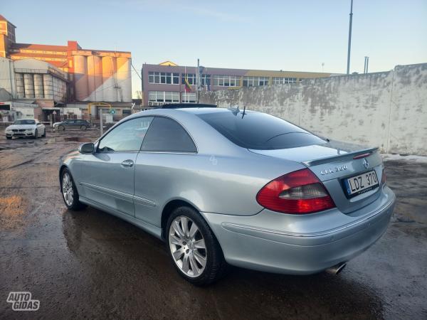 Mercedes-Benz clk-350 2005 in Kaunas, with an engine capacity of 3.50 L and mileage of 333 thousand km for 2398 €, photo 4 on AUTOMOTO.COM.LV