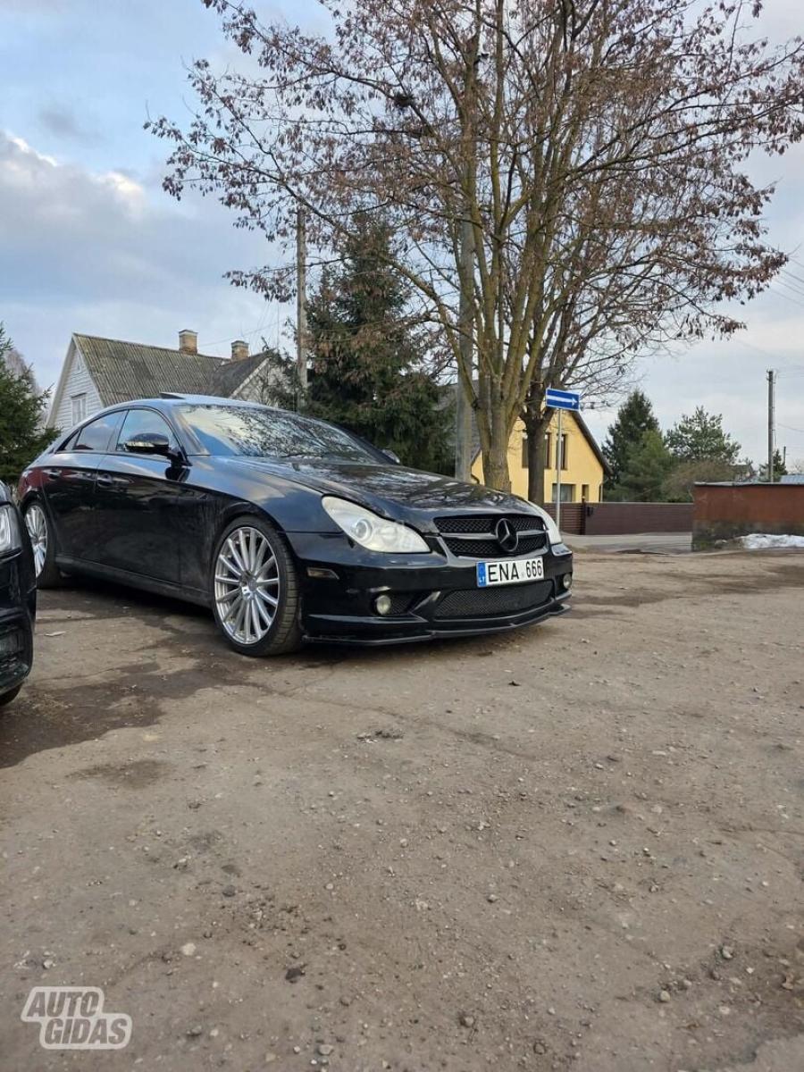 Mercedes-Benz clk-350 2005 Kauņa, ar dzinēja tilpumu 3.50 L un nobraukumu 333 tūkst. km par 1998 €, foto 9 vietnē AUTOMOTO.COM.LV
