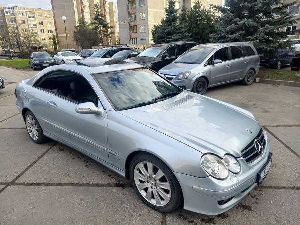 Mercedes-Benz clk-350 2006 in Kaunas, with an engine capacity of 3.50 L and mileage of 323 thousand km for 1888 €, photo 1 on AUTOMOTO.COM.LV