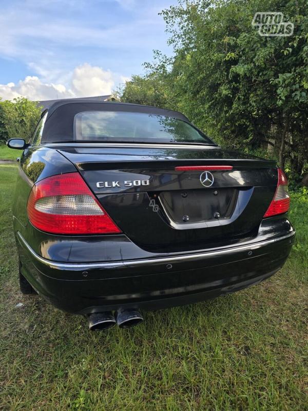 Mercedes-Benz clk-500 2006 Šilutė vietnē Melns Mercedes-Benz clk-500 2006 Šilutė, ar dzinēja tilpumu 5.00 L un nobraukumu 190 tūkst. km par 5900 €, foto 9 vietnē AUTOMOTO.COM.LV