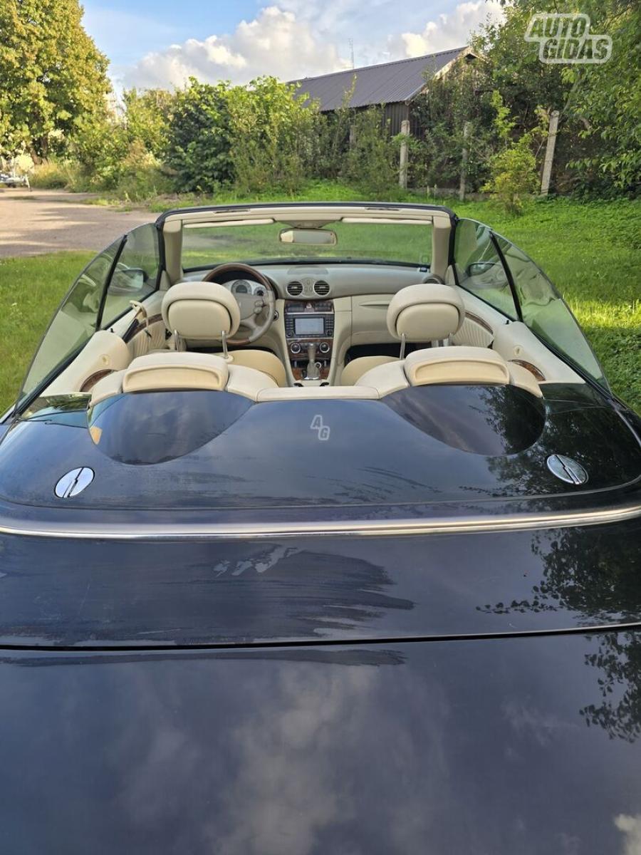Melns Mercedes-Benz clk-500 2006 Šilutė, ar dzinēja tilpumu 5.00 L un nobraukumu 190 tūkst. km par 5900 €, foto 12 vietnē AUTOMOTO.COM.LV
