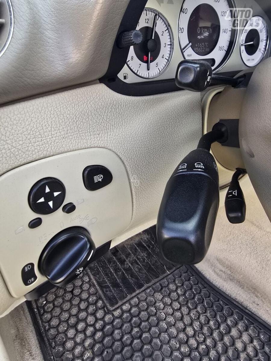 Melns Mercedes-Benz clk-500 2006 Šilutė, ar dzinēja tilpumu 5.00 L un nobraukumu 190 tūkst. km par 5900 €, foto 18 vietnē AUTOMOTO.COM.LV