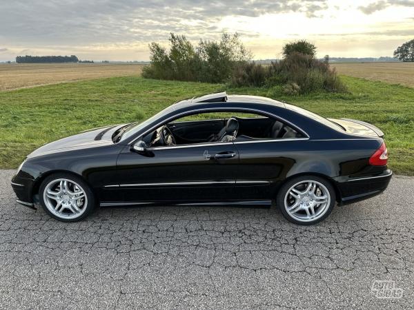 Melns Mercedes-Benz clk-55-amg 2005 Šakiai, ar dzinēja tilpumu 5.40 L un nobraukumu 225 tūkst. km par 12000 €, foto 4 vietnē AUTOMOTO.COM.LV
