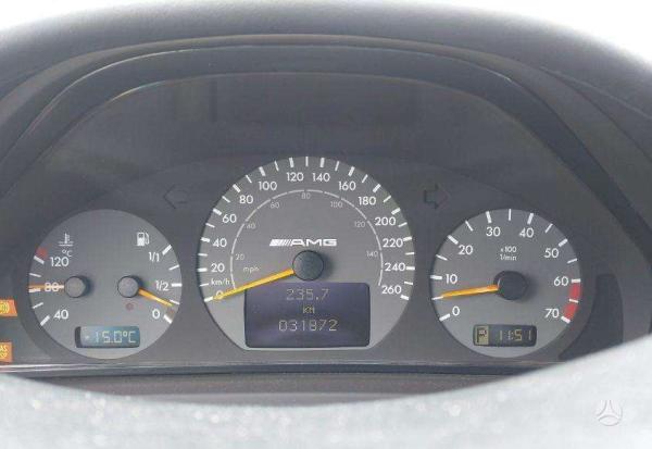 Blue Mercedes-Benz clk-55-amg 2002 in Kaunas, with an engine capacity of 5.44 L and mileage of 32 thousand km for 12700 €, photo 7 on AUTOMOTO.COM.LV