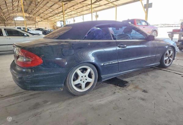 Zils Mercedes-Benz clk-55-amg 2004 Kauņa, ar dzinēja tilpumu 5.50 L un nobraukumu 220 tūkst. km par 4500 €, foto 3 vietnē AUTOMOTO.COM.LV