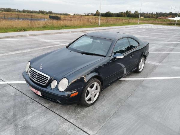 Zaļš Mercedes-Benz clk-55-amg 2001 Viļņa, ar dzinēja tilpumu 5.40 L un nobraukumu 111 tūkst. km par 11900 €, foto 1 vietnē AUTOMOTO.COM.LV