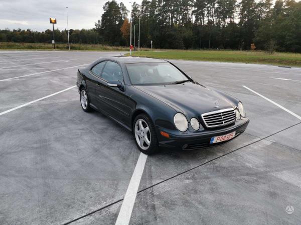 Zaļš Mercedes-Benz clk-55-amg 2001 Viļņa, ar dzinēja tilpumu 5.40 L un nobraukumu 111 tūkst. km par 11900 €, foto 7 vietnē AUTOMOTO.COM.LV