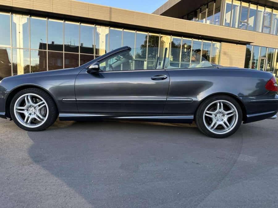 Grey Mercedes-Benz clk-55-amg 2008 in Vilnius, with an engine capacity of 5.50 L and mileage of 185 thousand km for 15000 €, photo 5 on AUTOMOTO.COM.LV