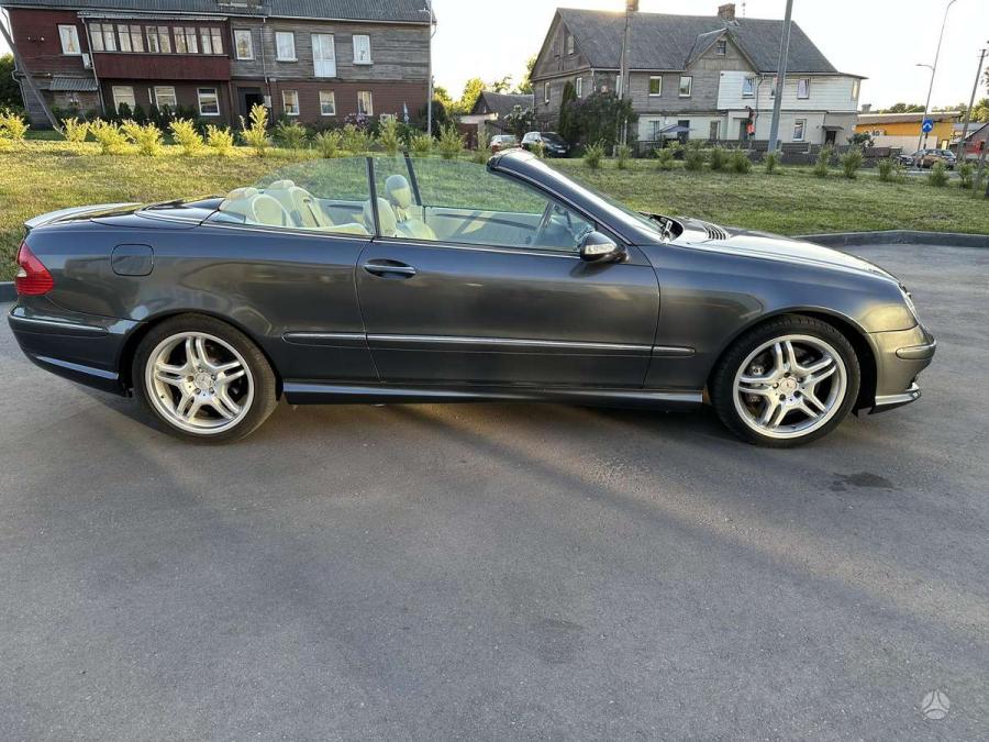 Grey Mercedes-Benz clk-55-amg 2008 in Vilnius, with an engine capacity of 5.50 L and mileage of 185 thousand km for 15000 €, photo 8 on AUTOMOTO.COM.LV