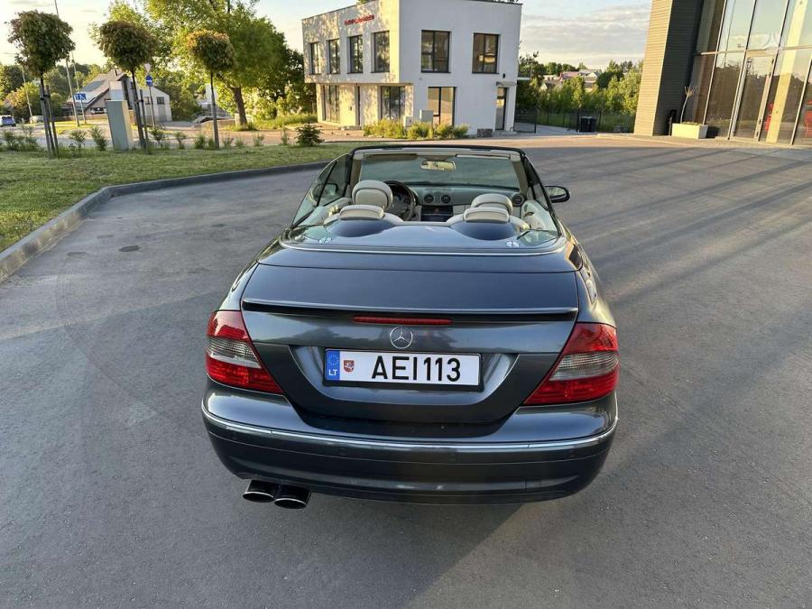 Grey Mercedes-Benz clk-55-amg 2008 in Vilnius, with an engine capacity of 5.50 L and mileage of 185 thousand km for 15000 €, photo 10 on AUTOMOTO.COM.LV