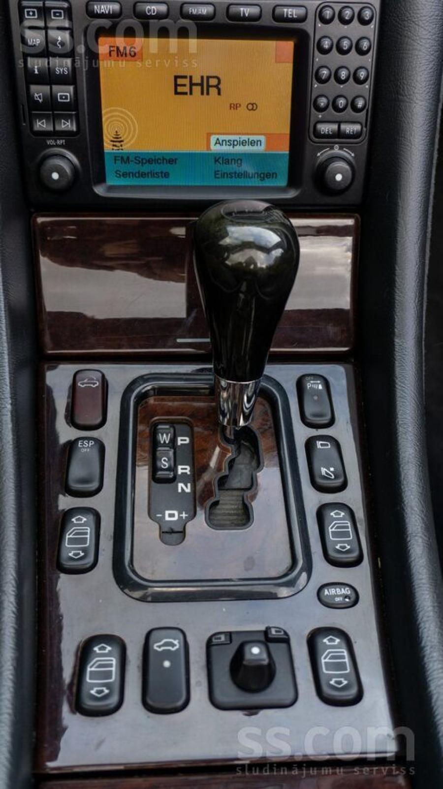 Melns Mercedes-Benz CLK-Class 2000 Rīga, ar dzinēja tilpumu 4.30 L un nobraukumu 77 tūkst. km par 19990 €, foto 17 vietnē AUTOMOTO.COM.LV