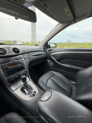 Melns Mercedes-Benz CLK-Class 2004 Tallina, ar dzinēja tilpumu 1.80 L un nobraukumu 265 tūkst. km par 6790 €, foto 5 vietnē AUTOMOTO.COM.LV