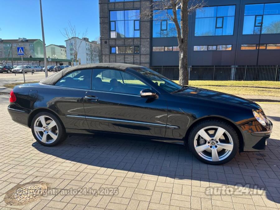 Melns Mercedes-Benz CLK-Class 2009 Tallina, ar dzinēja tilpumu 3.00 L un nobraukumu 257 tūkst. km par 9990 €, foto 8 vietnē AUTOMOTO.COM.LV