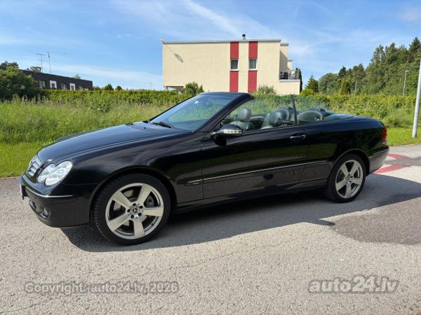Melns Mercedes-Benz CLK-Class 2009 Tallina, ar dzinēja tilpumu 3.00 L un nobraukumu 262 tūkst. km par 9990 €, foto 10 vietnē AUTOMOTO.COM.LV