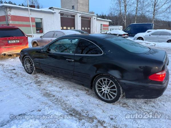 Black Mercedes-Benz CLK-Class 2000 in Tallinn, with an engine capacity of 2.30 L and mileage of 0 thousand km for 1900 €, photo 6 on AUTOMOTO.COM.LV