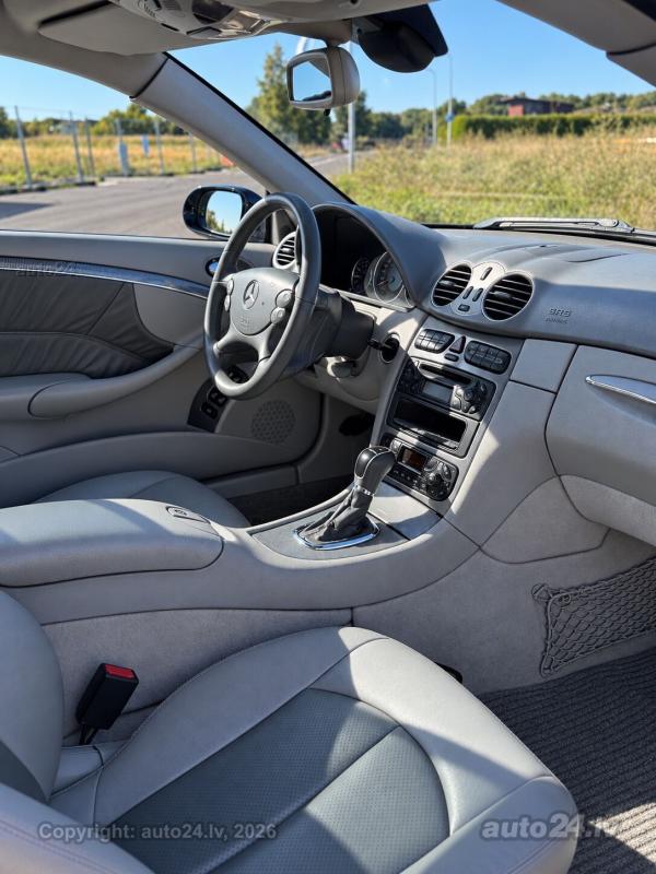 Black Mercedes-Benz CLK-Class 2004 in Tallinn, with an engine capacity of 2.70 L and mileage of 375 thousand km for 4490 €, photo 8 on AUTOMOTO.COM.LV