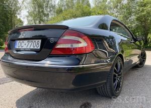Melns Mercedes-Benz CLK-Class 2005 Rīga, ar dzinēja tilpumu 2.70 L un nobraukumu 295 tūkst. km par 4455 €, foto 2 vietnē AUTOMOTO.COM.LV