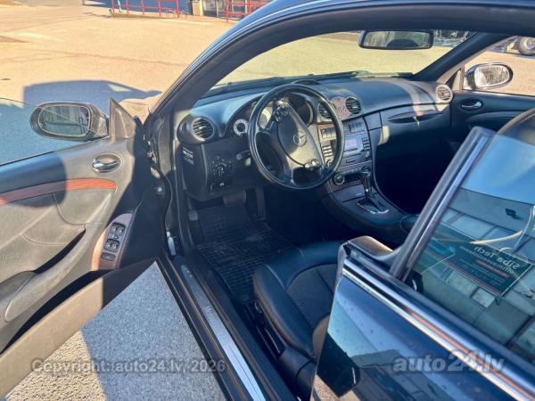 Black Mercedes-Benz CLK-Class 2005 in Tartu, with an engine capacity of 1.80 L and mileage of 274 thousand km for 4950 €, photo 11 on AUTOMOTO.COM.LV