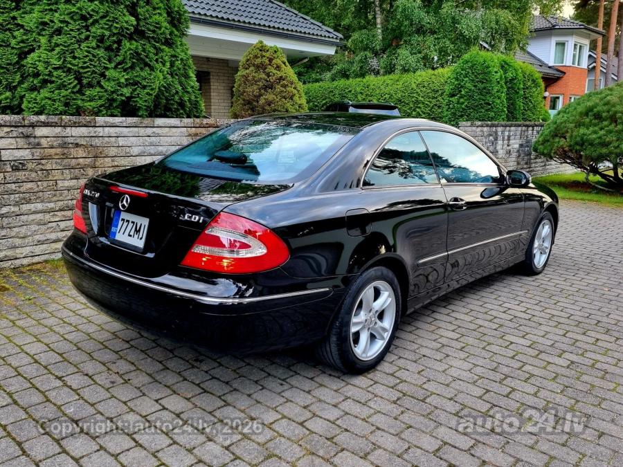 Melns Mercedes-Benz CLK-Class 2005 Tallina, ar dzinēja tilpumu 2.70 L un nobraukumu 200 tūkst. km par 7700 €, foto 4 vietnē AUTOMOTO.COM.LV